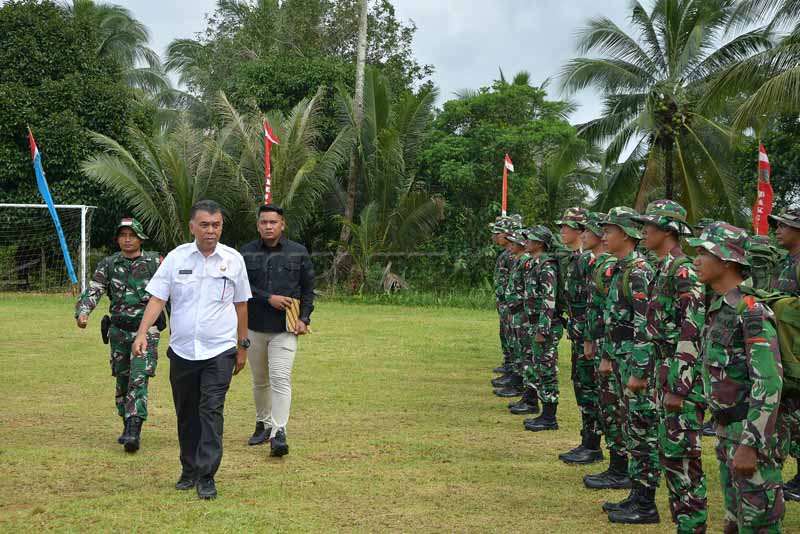 The Regent of Natuna Opens the 118th TMMD Programme in Selemam Village ...